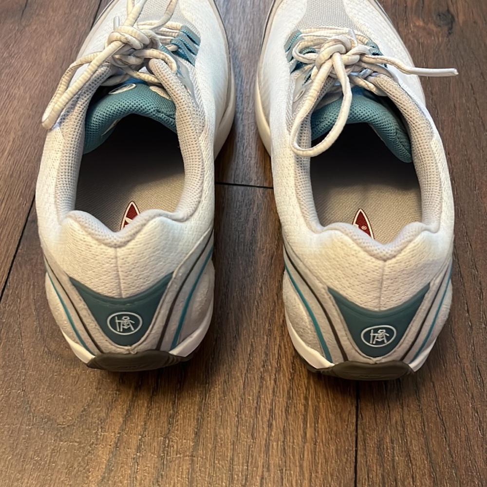 Mbt Mahuta White Sneakers - Gem